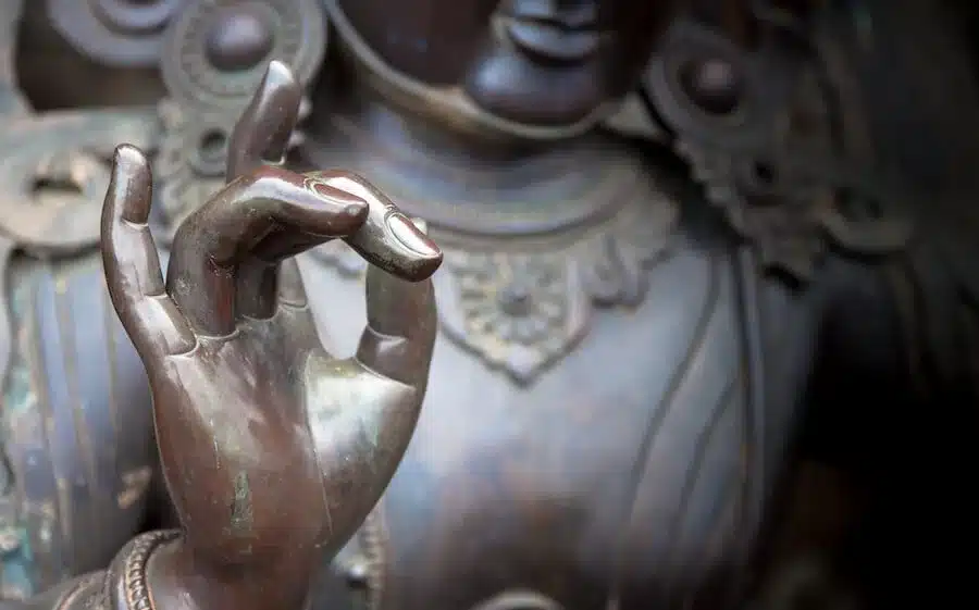 7 Psychic Vampire Symptoms: How Psychic Attacks Work